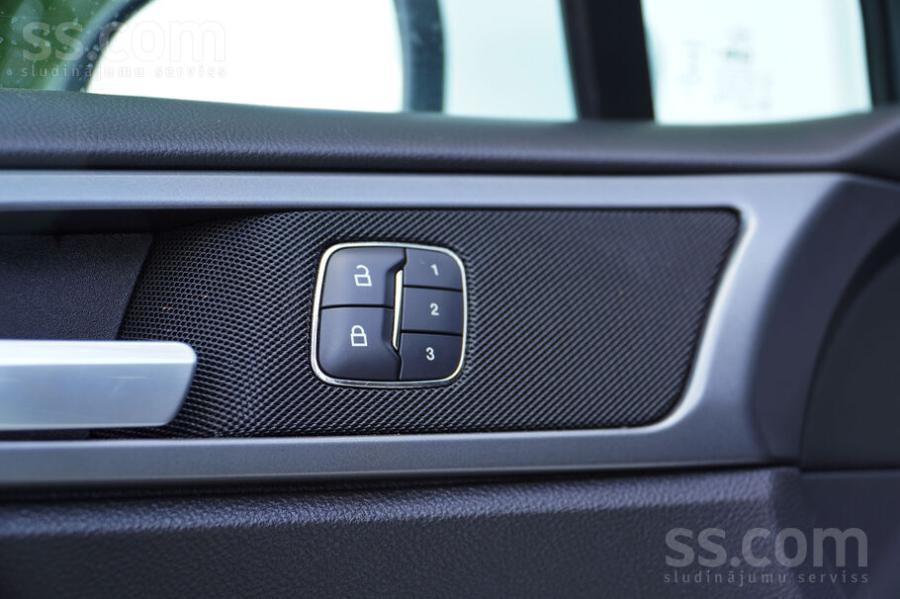 Balts Ford Mondeo 2015 Rīga, ar dzinēja tilpumu 1.50 L un nobraukumu 280 tūkst. km par 5490 €, foto 20 vietnē AUTOMOTO.COM.LV