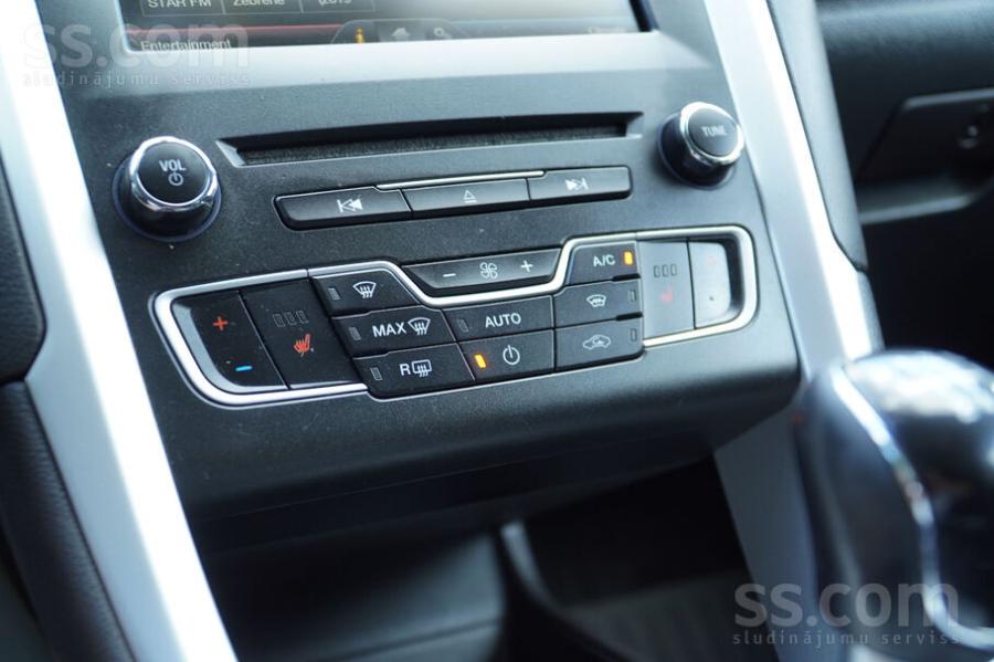 Balts Ford Mondeo 2015 Rīga, ar dzinēja tilpumu 1.50 L un nobraukumu 280 tūkst. km par 5490 €, foto 23 vietnē AUTOMOTO.COM.LV