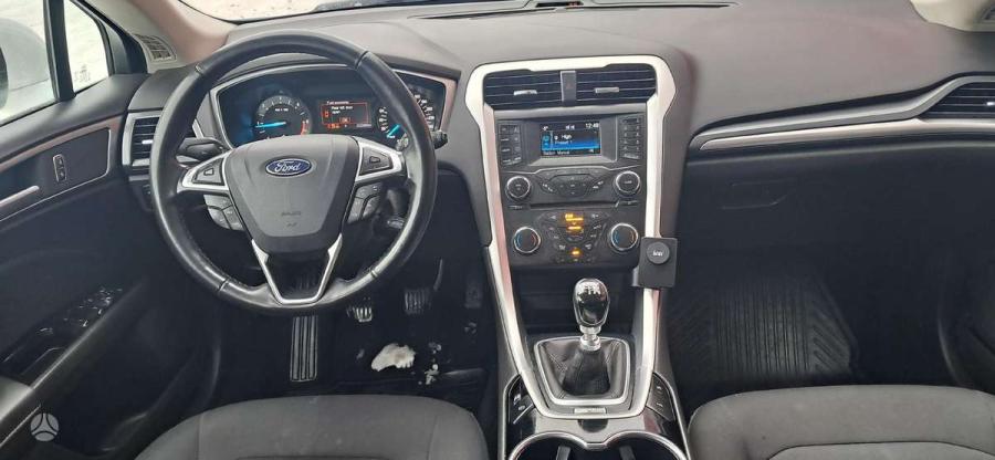 White Ford Mondeo 2016 in Kaunas, with an engine capacity of 1.56 L and mileage of 229 thousand km for 5450 €, photo 27 on AUTOMOTO.COM.LV