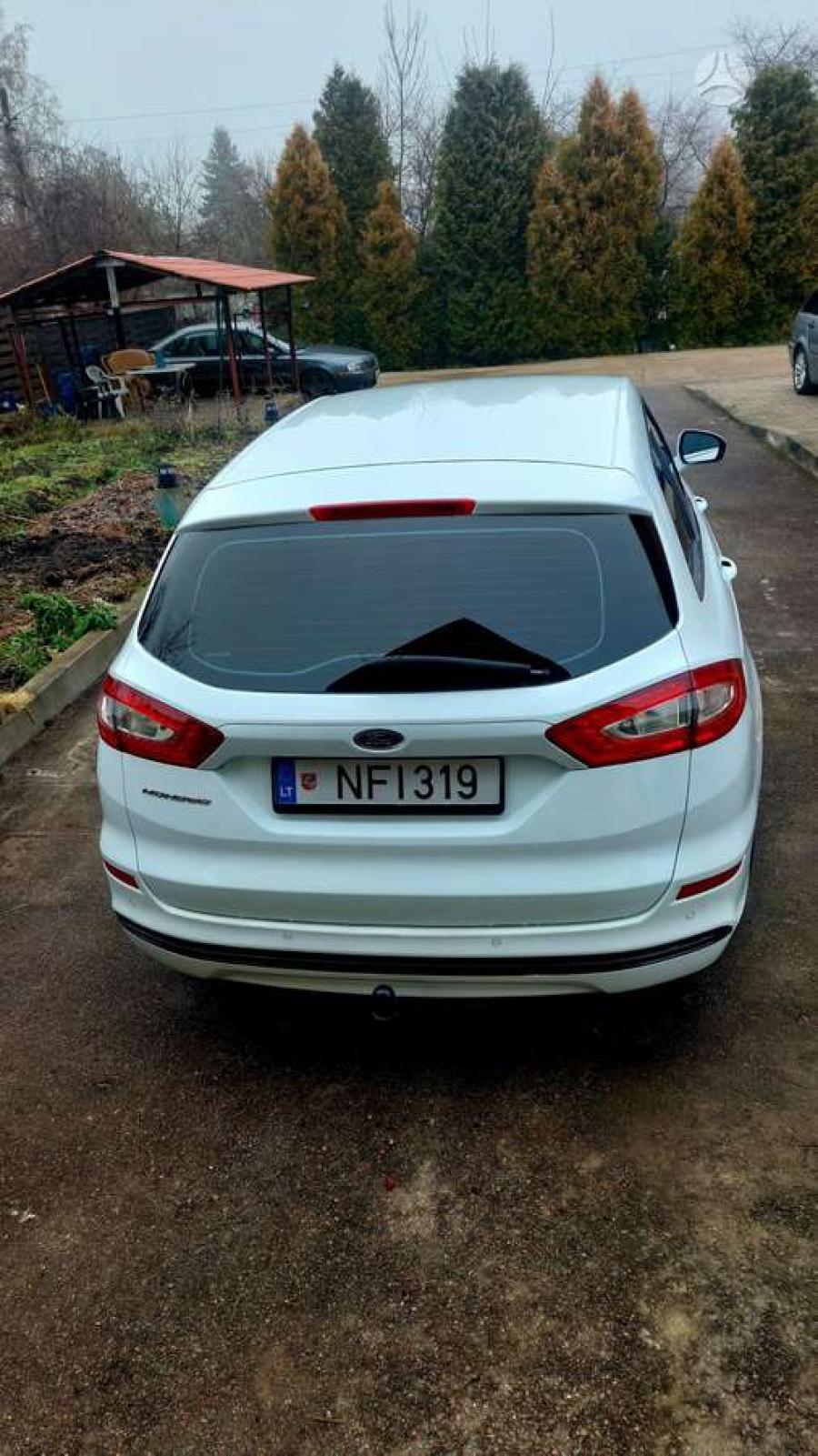 White Ford Mondeo 2016 in Vilnius, with an engine capacity of 2.00 L and mileage of 350 thousand km for 6200 €, photo 2 on AUTOMOTO.COM.LV