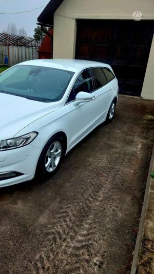 White Ford Mondeo 2016 in Vilnius, with an engine capacity of 2.00 L and mileage of 350 thousand km for 6200 €, photo 3 on AUTOMOTO.COM.LV