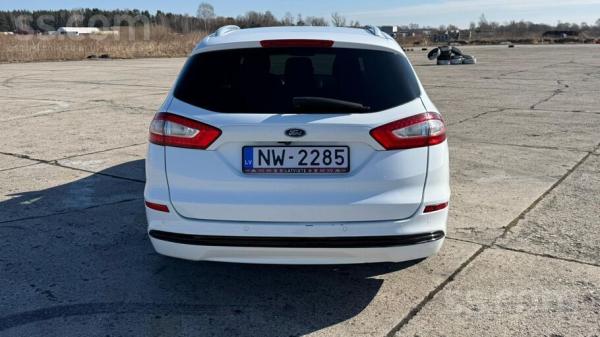 White Ford Mondeo 2016 in Riga, with an engine capacity of 2.00 L and mileage of 0 thousand km for 7999 €, photo 4 on AUTOMOTO.COM.LV
