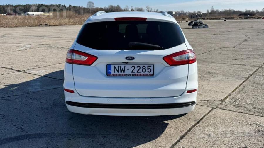 White Ford Mondeo 2016 in Riga, with an engine capacity of 2.00 L and mileage of 0 thousand km for 7999 €, photo 5 on AUTOMOTO.COM.LV