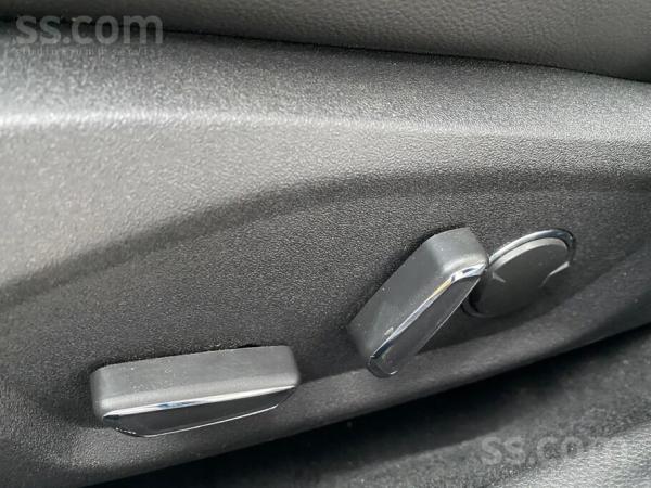 White Ford Mondeo 2016 in Riga, with an engine capacity of 2.00 L and mileage of 0 thousand km for 7999 €, photo 10 on AUTOMOTO.COM.LV