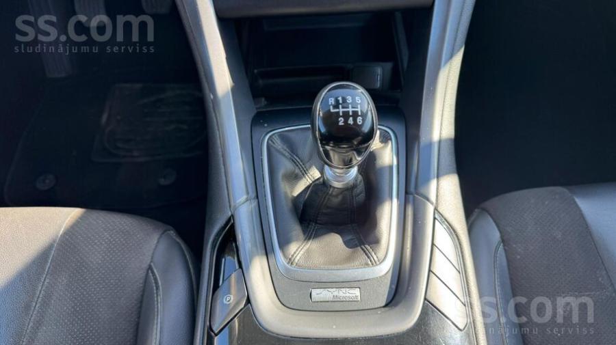 White Ford Mondeo 2016 in Riga, with an engine capacity of 2.00 L and mileage of 0 thousand km for 7999 €, photo 26 on AUTOMOTO.COM.LV