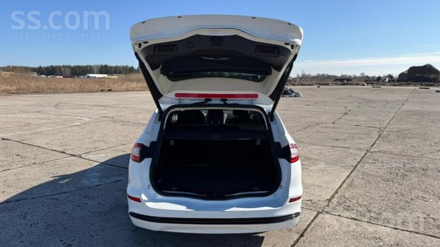 White Ford Mondeo 2016 in Riga, with an engine capacity of 2.00 L and mileage of 0 thousand km for 7999 €, photo 33 on AUTOMOTO.COM.LV