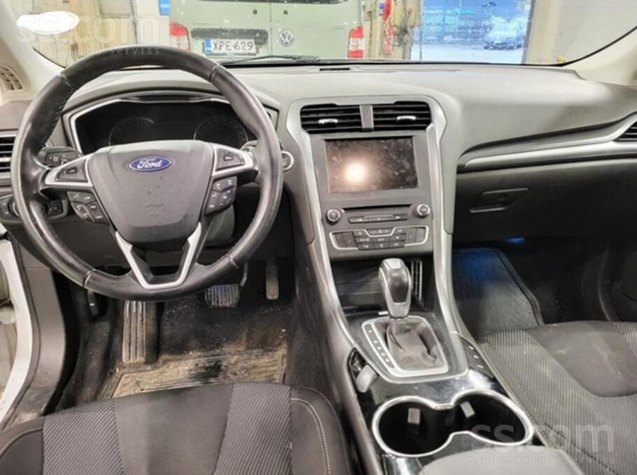 White Ford Mondeo 2016 in Talsi, with an engine capacity of 1.50 L and mileage of 247 thousand km for 3400 €, photo 10 on AUTOMOTO.COM.LV