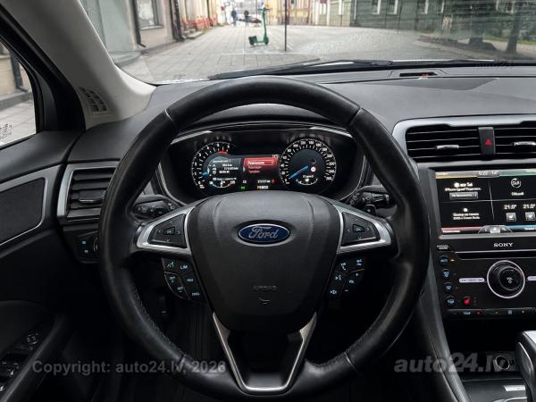 White Ford Mondeo 2016 in Tallinn, with an engine capacity of 2.00 L and mileage of 270 thousand km for 7200 €, photo 8 on AUTOMOTO.COM.LV