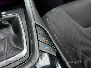 Balts Ford Mondeo 2016 Tallina, ar dzinēja tilpumu 2.00 L un nobraukumu 270 tūkst. km par 7200 €, foto 14 vietnē AUTOMOTO.COM.LV