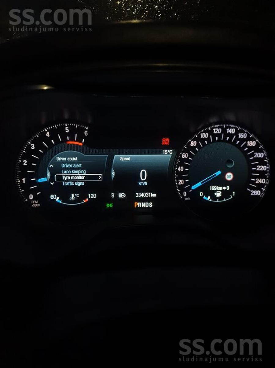 Balts Ford Mondeo 2016 Rīga, ar dzinēja tilpumu 2.00 L un nobraukumu 338 tūkst. km par 6990 €, foto 4 vietnē AUTOMOTO.COM.LV