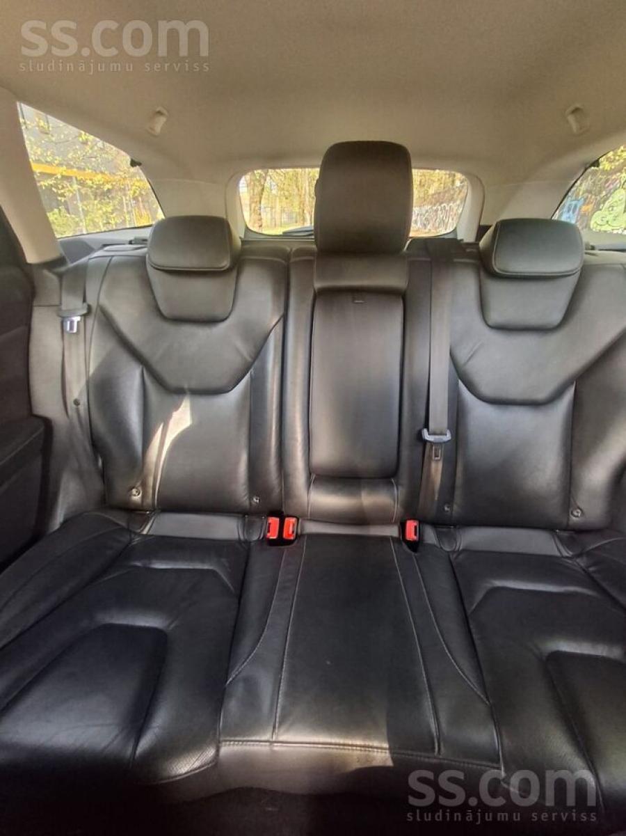 Balts Ford Mondeo 2016 Rīga, ar dzinēja tilpumu 2.00 L un nobraukumu 338 tūkst. km par 6990 €, foto 11 vietnē AUTOMOTO.COM.LV