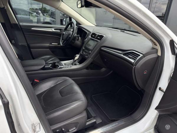 White Ford Mondeo 2016 in Taurage, with an engine capacity of 2.00 L and mileage of 283 thousand km for 7500 €, photo 9 on AUTOMOTO.COM.LV