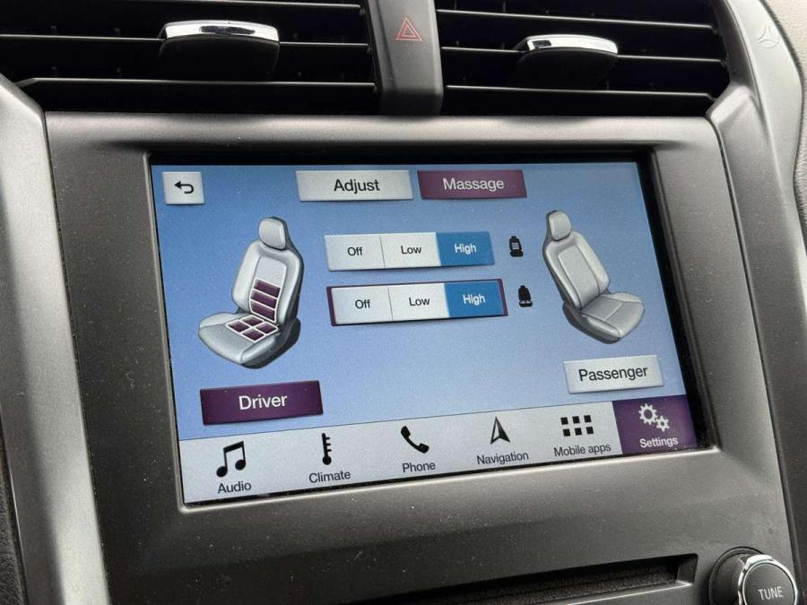 White Ford Mondeo 2016 in Taurage, with an engine capacity of 2.00 L and mileage of 283 thousand km for 7500 €, photo 16 on AUTOMOTO.COM.LV