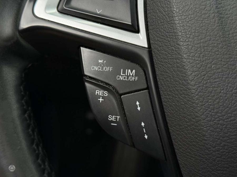 White Ford Mondeo 2016 in Taurage, with an engine capacity of 2.00 L and mileage of 283 thousand km for 7500 €, photo 19 on AUTOMOTO.COM.LV