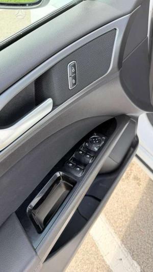 Balts Ford Mondeo 2016 Šauļi, ar dzinēja tilpumu 1.50 L un nobraukumu 361 tūkst. km par 6050 €, foto 13 vietnē AUTOMOTO.COM.LV