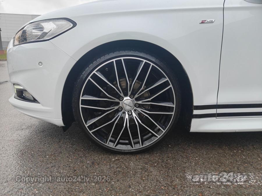 White Ford Mondeo 2017 in Tallinn, with an engine capacity of 1.50 L and mileage of 148 thousand km for 12999 €, photo 11 on AUTOMOTO.COM.LV