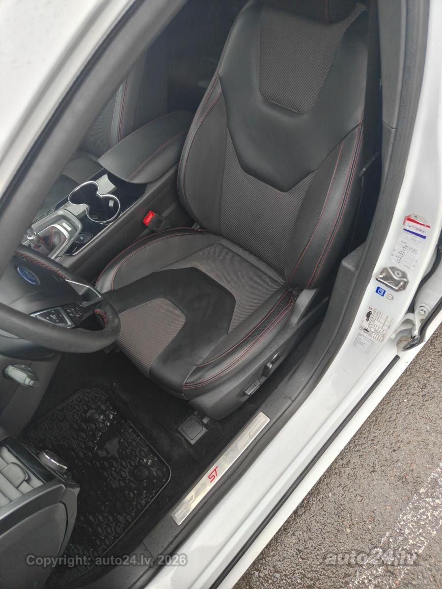 White Ford Mondeo 2017 in Tallinn, with an engine capacity of 1.50 L and mileage of 148 thousand km for 12999 €, photo 13 on AUTOMOTO.COM.LV