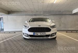 White Ford Mondeo 2017 in Riga, with an engine capacity of 2.00 L and mileage of 322 thousand km for 8999 €, photo 4 on AUTOMOTO.COM.LV