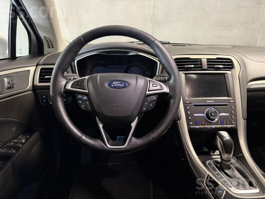 White Ford Mondeo 2017 in Riga, with an engine capacity of 2.00 L and mileage of 322 thousand km for 8999 €, photo 14 on AUTOMOTO.COM.LV