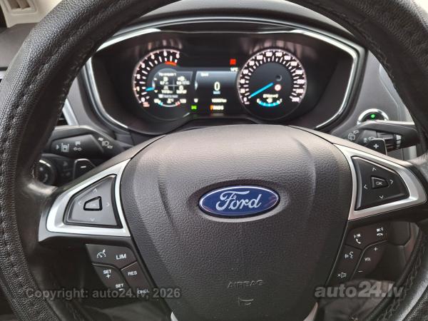 White Ford Mondeo 2017 in Tallinn, with an engine capacity of 2.00 L and mileage of 184 thousand km for 12500 €, photo 9 on AUTOMOTO.COM.LV