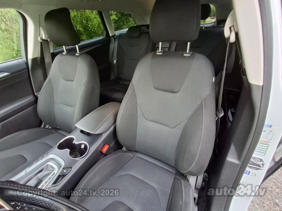 Balts Ford Mondeo 2017 Tallina, ar dzinēja tilpumu 2.00 L un nobraukumu 184 tūkst. km par 12500 €, foto 14 vietnē AUTOMOTO.COM.LV