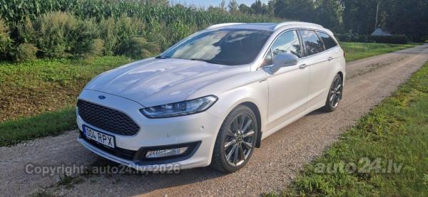 White Ford Mondeo 2018 in Tallinn, with an engine capacity of 2.00 L and mileage of 276 thousand km for 13500 €, photo 3 on AUTOMOTO.COM.LV