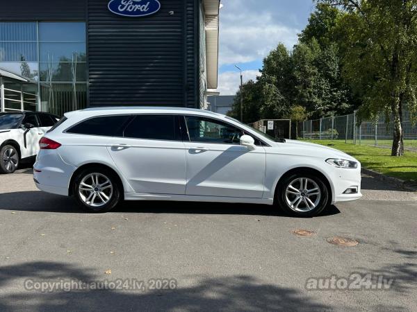 Ford Mondeo 2018 in Parnu on AUTOMOTO.COM.LV White Ford Mondeo 2018 in Parnu, with an engine capacity of 2.00 L and mileage of 259 thousand km for 9900 €, photo 4 on AUTOMOTO.COM.LV