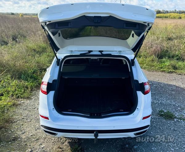 Форд Мондео 2018 в Таллин на AUTOMOTO.COM.LV Белый Форд Мондео 2018 в Таллин, объемом двигателя 2.00 л и пробегом 314 тыс. км за 7788 €, фото 7 на AUTOMOTO.COM.LV