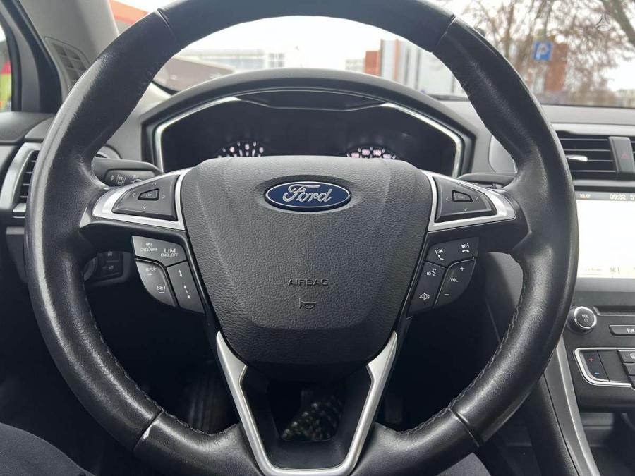 White Ford Mondeo 2019 in Kaunas, with an engine capacity of 2.00 L and mileage of 235 thousand km for 8450 €, photo 15 on AUTOMOTO.COM.LV