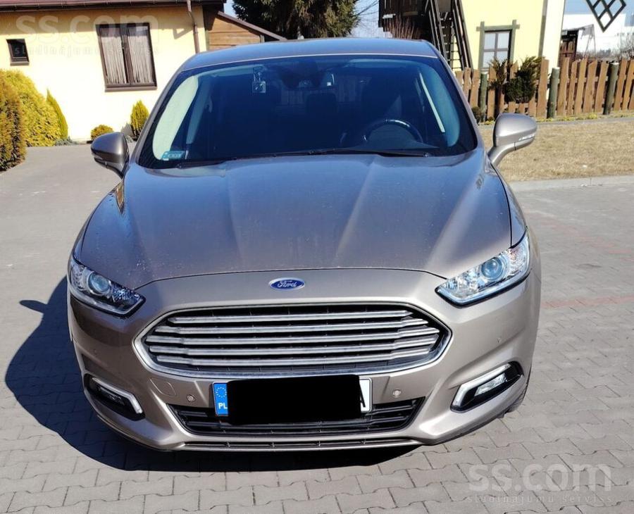 Yellow Ford Mondeo 2018 in Cesis, with an engine capacity of 1.50 L and mileage of 113 thousand km for 11900 €, photo 9 on AUTOMOTO.COM.LV
