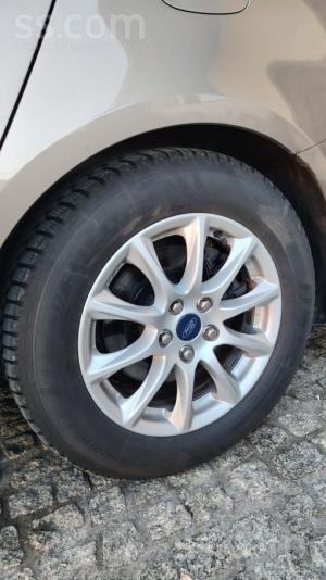 Yellow Ford Mondeo 2018 in Cesis, with an engine capacity of 1.50 L and mileage of 113 thousand km for 11900 €, photo 10 on AUTOMOTO.COM.LV