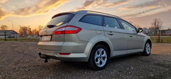 Dzeltens Ford Mondeo 2009 Daugavpils, ar dzinēja tilpumu 1.80 L un nobraukumu 265 tūkst. km par 2750 €, foto 5 vietnē AUTOMOTO.COM.LV