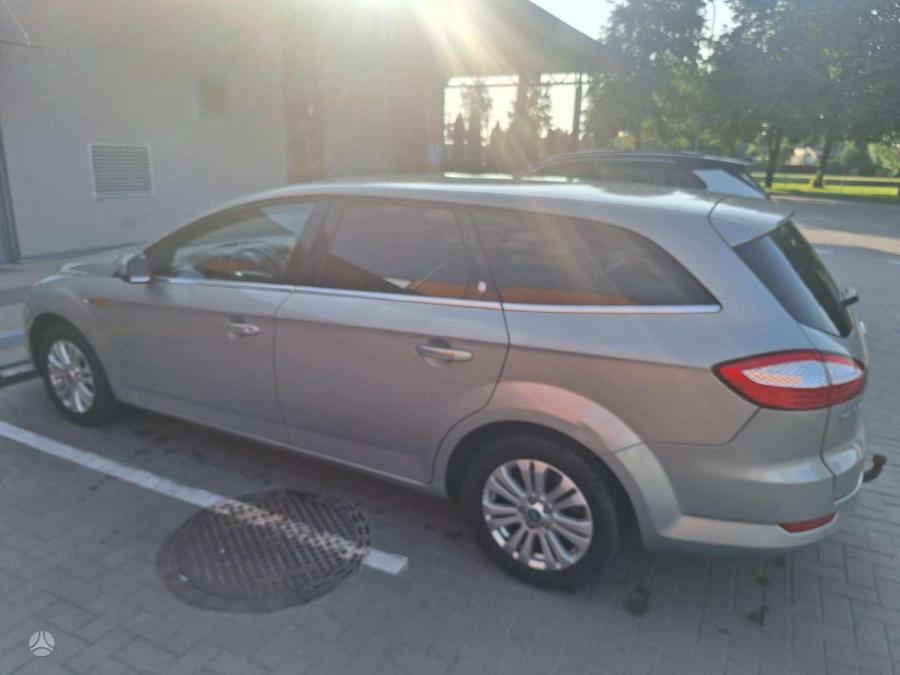 Yellow Ford Mondeo 2010 in Marijampole, with an engine capacity of 1.75 L and mileage of 248 thousand km for 2750 €, photo 11 on AUTOMOTO.COM.LV