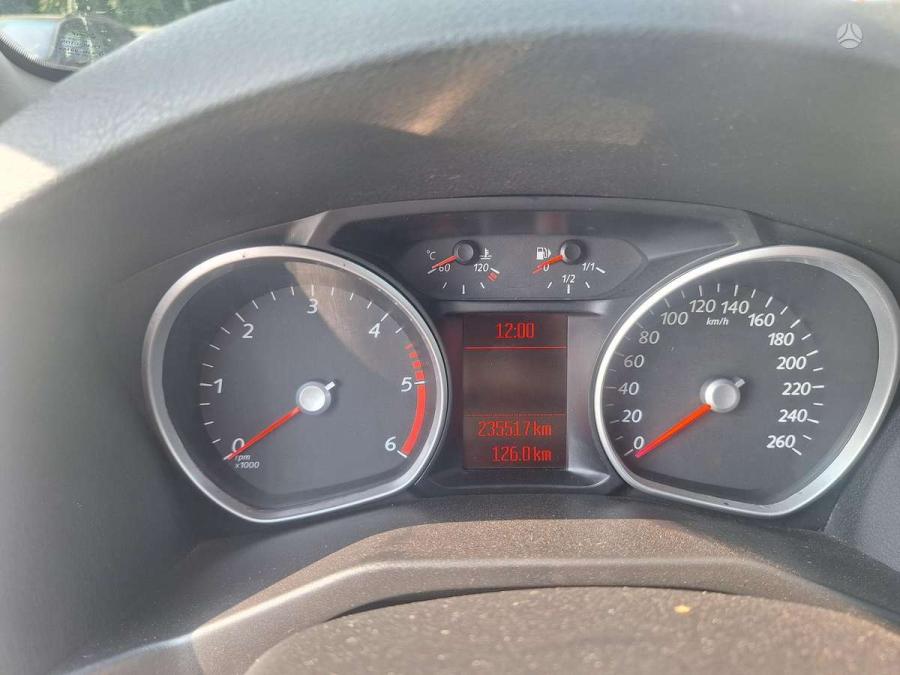 Yellow Ford Mondeo 2010 in Marijampole, with an engine capacity of 1.75 L and mileage of 248 thousand km for 2750 €, photo 22 on AUTOMOTO.COM.LV
