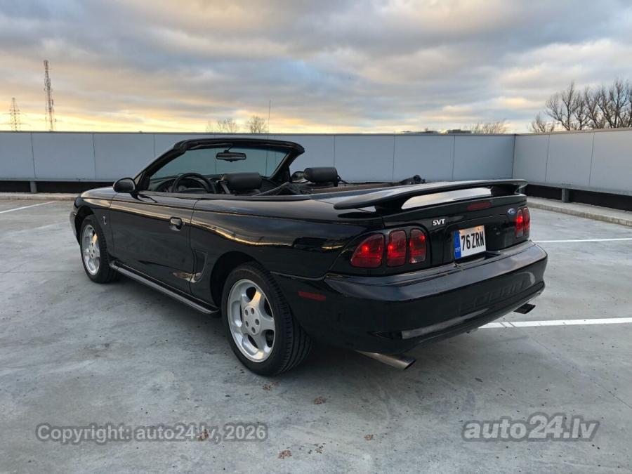 Melns Ford Mustang 1997 Tallina, ar dzinēja tilpumu 4.60 L un nobraukumu 128 tūkst. km par 14900 €, foto 3 vietnē AUTOMOTO.COM.LV