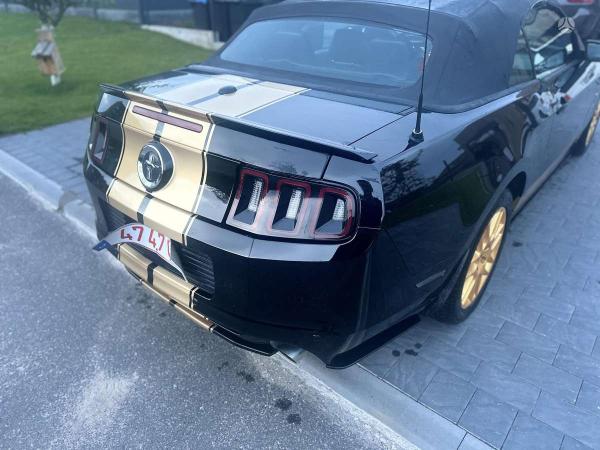Black Ford Mustang 2014 in Silale, with an engine capacity of 3.73 L and mileage of 215 thousand km for 10500 €, photo 10 on AUTOMOTO.COM.LV
