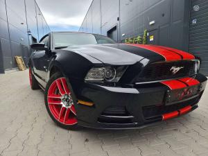Black Ford Mustang 2014 in Klaipeda, with an engine capacity of 3.70 L and mileage of 184 thousand km for 12900 €, photo 4 on AUTOMOTO.COM.LV