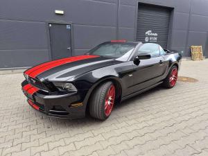 Black Ford Mustang 2014 in Klaipeda, with an engine capacity of 3.70 L and mileage of 184 thousand km for 12900 €, photo 7 on AUTOMOTO.COM.LV
