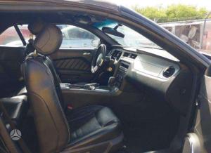 Black Ford Mustang 2014 in Klaipeda, with an engine capacity of 3.70 L and mileage of 184 thousand km for 12900 €, photo 24 on AUTOMOTO.COM.LV