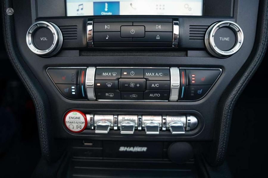 Black Ford Mustang 2016 in Vilnius, with an engine capacity of 2.26 L and mileage of 97 thousand km for 14999 €, photo 28 on AUTOMOTO.COM.LV