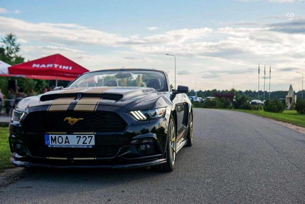 Melns Ford Mustang 2017 Kupiškis, ar dzinēja tilpumu 2.30 L un nobraukumu 71 tūkst. km par 21000 €, foto 2 vietnē AUTOMOTO.COM.LV