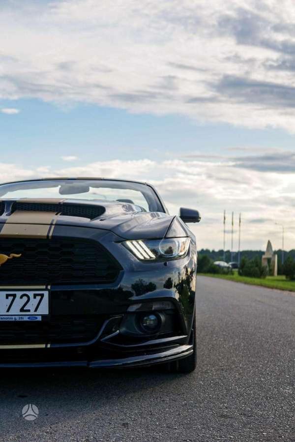 Melns Ford Mustang 2017 Kupiškis, ar dzinēja tilpumu 2.30 L un nobraukumu 71 tūkst. km par 21000 €, foto 3 vietnē AUTOMOTO.COM.LV