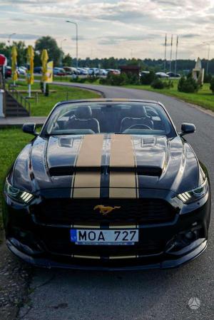 Melns Ford Mustang 2017 Kupiškis, ar dzinēja tilpumu 2.30 L un nobraukumu 71 tūkst. km par 21000 €, foto 4 vietnē AUTOMOTO.COM.LV