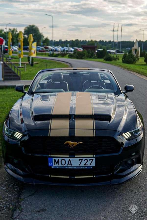 Melns Ford Mustang 2017 Kupiškis, ar dzinēja tilpumu 2.30 L un nobraukumu 71 tūkst. km par 21000 €, foto 4 vietnē AUTOMOTO.COM.LV