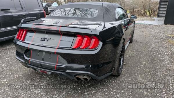 Black Ford Mustang 2018 in Tallinn, with an engine capacity of 5.00 L and mileage of 110 thousand km for 35900 €, photo 8 on AUTOMOTO.COM.LV