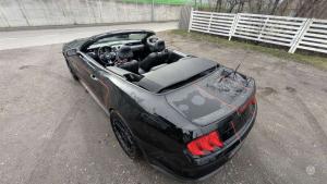 Melns Ford Mustang 2018 Tallina, ar dzinēja tilpumu 4.95 L un nobraukumu 176 tūkst. km par 32900 €, foto 5 vietnē AUTOMOTO.COM.LV