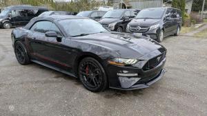 Melns Ford Mustang 2018 Tallina, ar dzinēja tilpumu 4.95 L un nobraukumu 176 tūkst. km par 32900 €, foto 6 vietnē AUTOMOTO.COM.LV