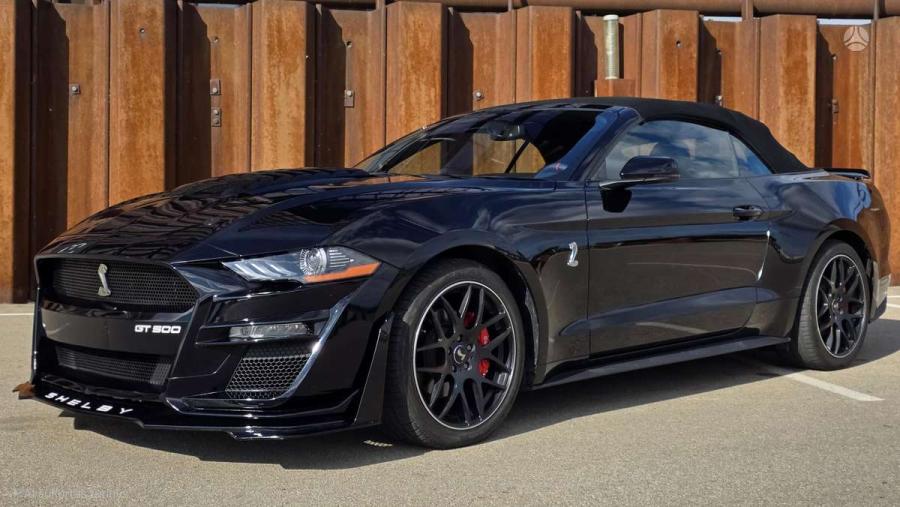 Black Ford Mustang 2018 in Kaunas, with an engine capacity of 2.25 L and mileage of 80 thousand km for 26000 €, photo 1 on AUTOMOTO.COM.LV