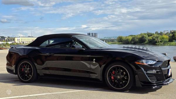 Black Ford Mustang 2018 in Kaunas, with an engine capacity of 2.25 L and mileage of 80 thousand km for 26000 €, photo 5 on AUTOMOTO.COM.LV