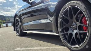 Black Ford Mustang 2018 in Kaunas, with an engine capacity of 2.25 L and mileage of 80 thousand km for 26000 €, photo 12 on AUTOMOTO.COM.LV